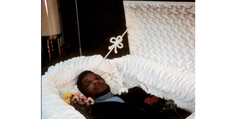 32 Celebrities Open Casket Funerals